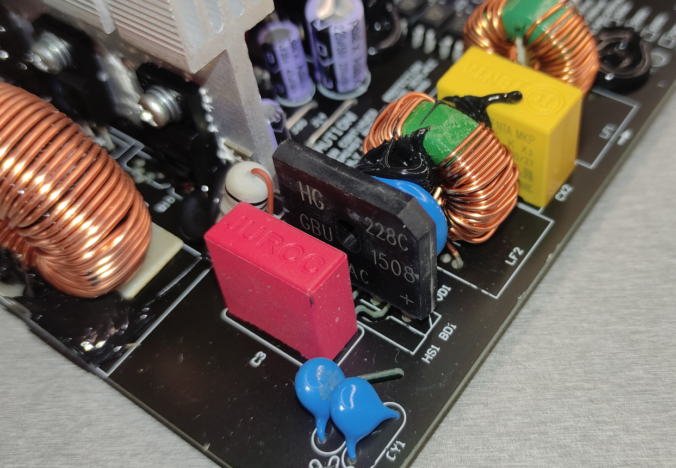 Обзор блока питания Deepcool PF700 - Технотрапы